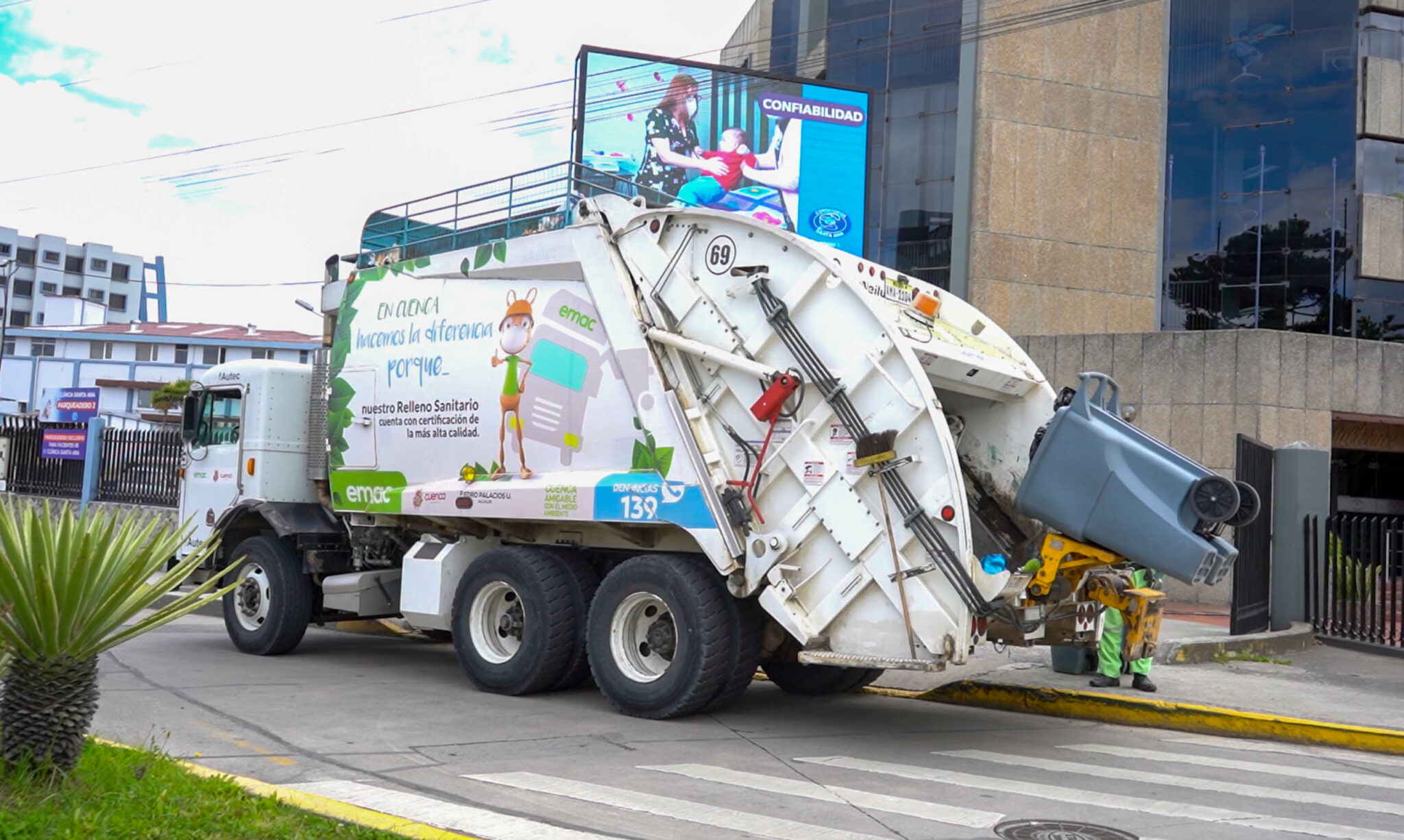 Recolección de Desechos y Residuos Sólidos – EMAC EP